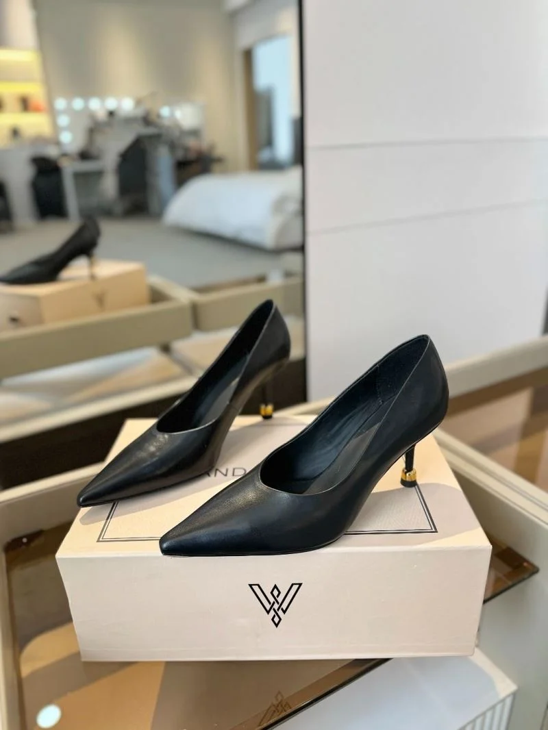 Top mirror Vanda Novak Shoes