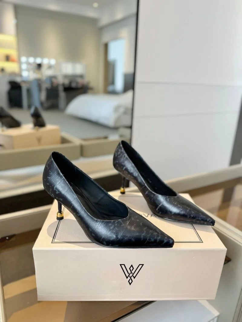 Top mirror Vanda Novak Shoes