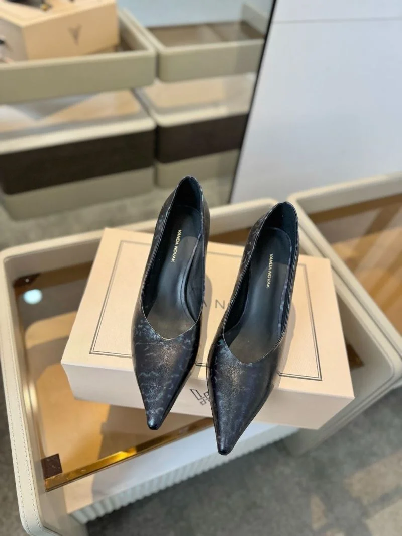 Top mirror Vanda Novak Shoes