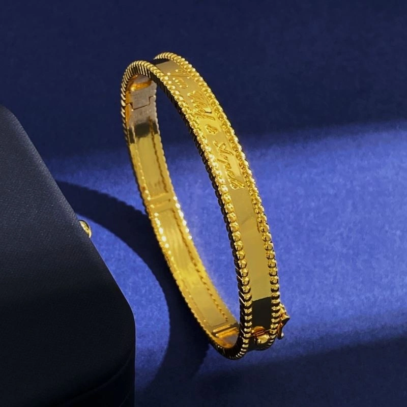 High fidelity Vca Bracelets