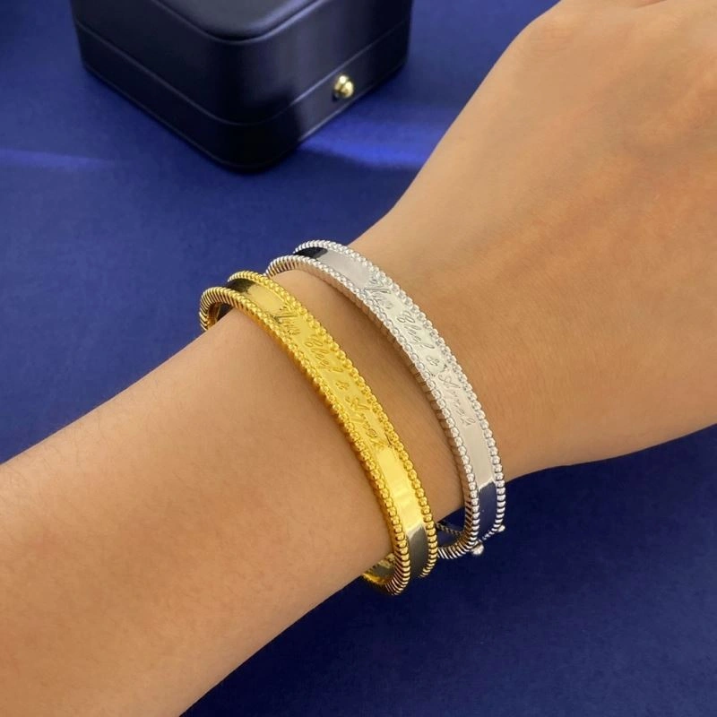 High fidelity Vca Bracelets