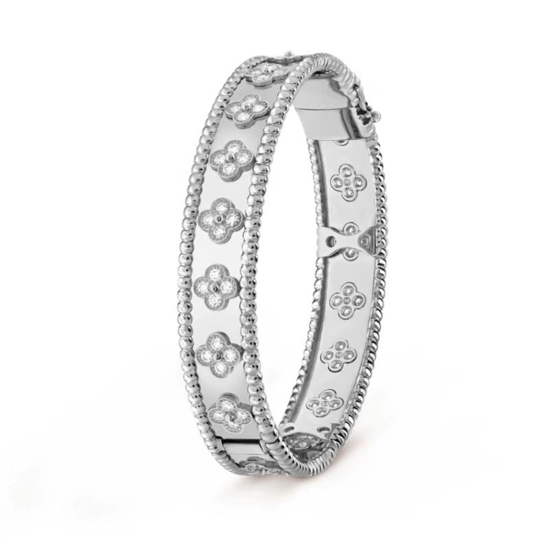 Factory-made Vca Bracelets