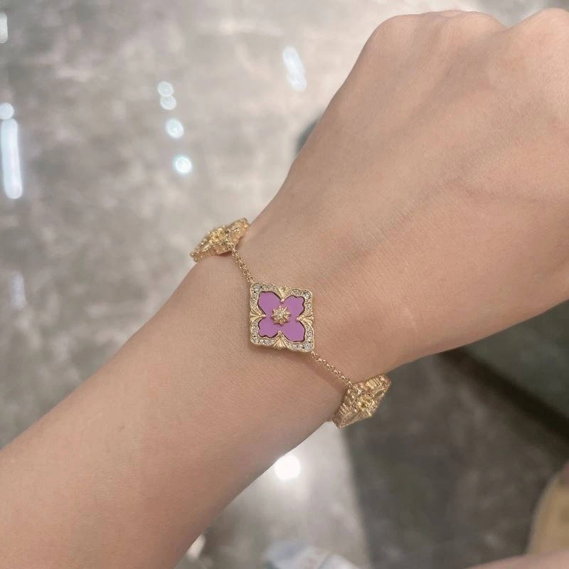 Low-cost Vca Bracelets