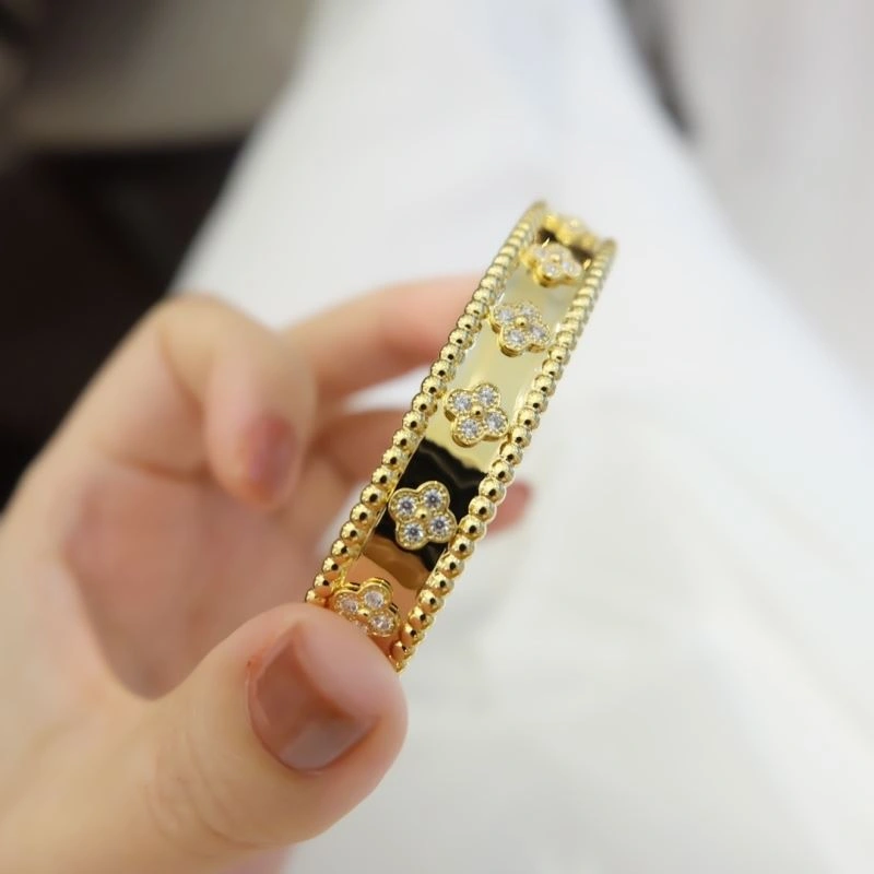 Genuine Vca Bracelets