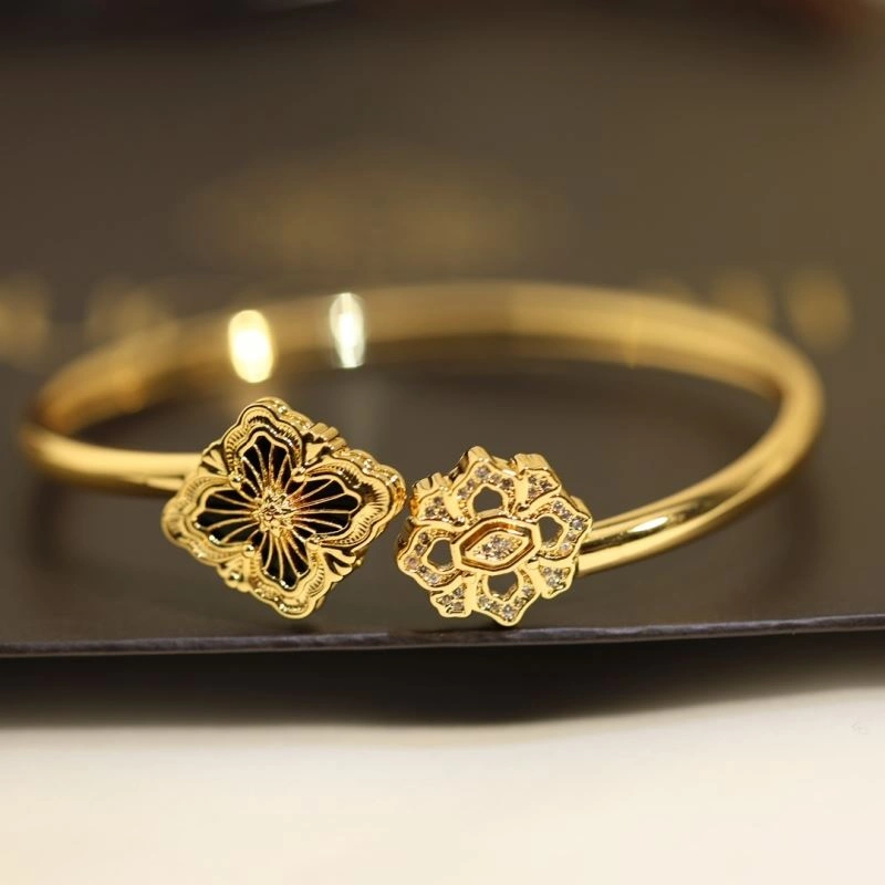 Genuine Vca Bracelets