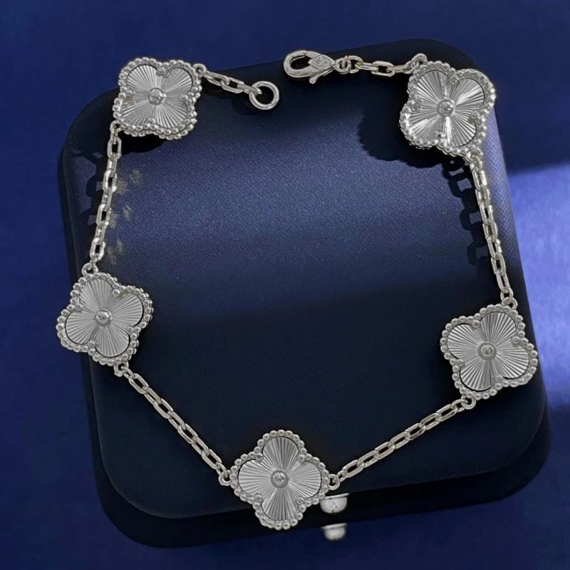 Mirror quality Vca Bracelets