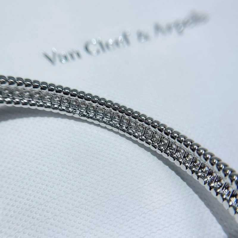 Precise copy Vca Bracelets