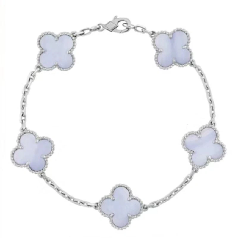 Indistinguishable Vca Bracelets