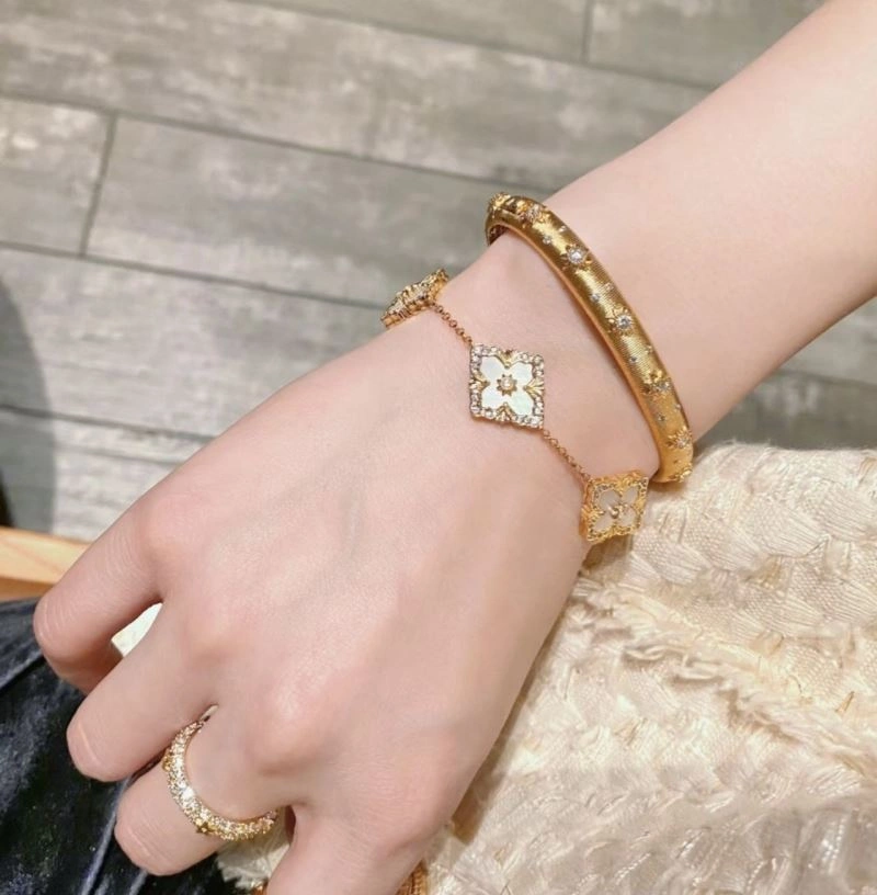 Discounted Vca Bracelets