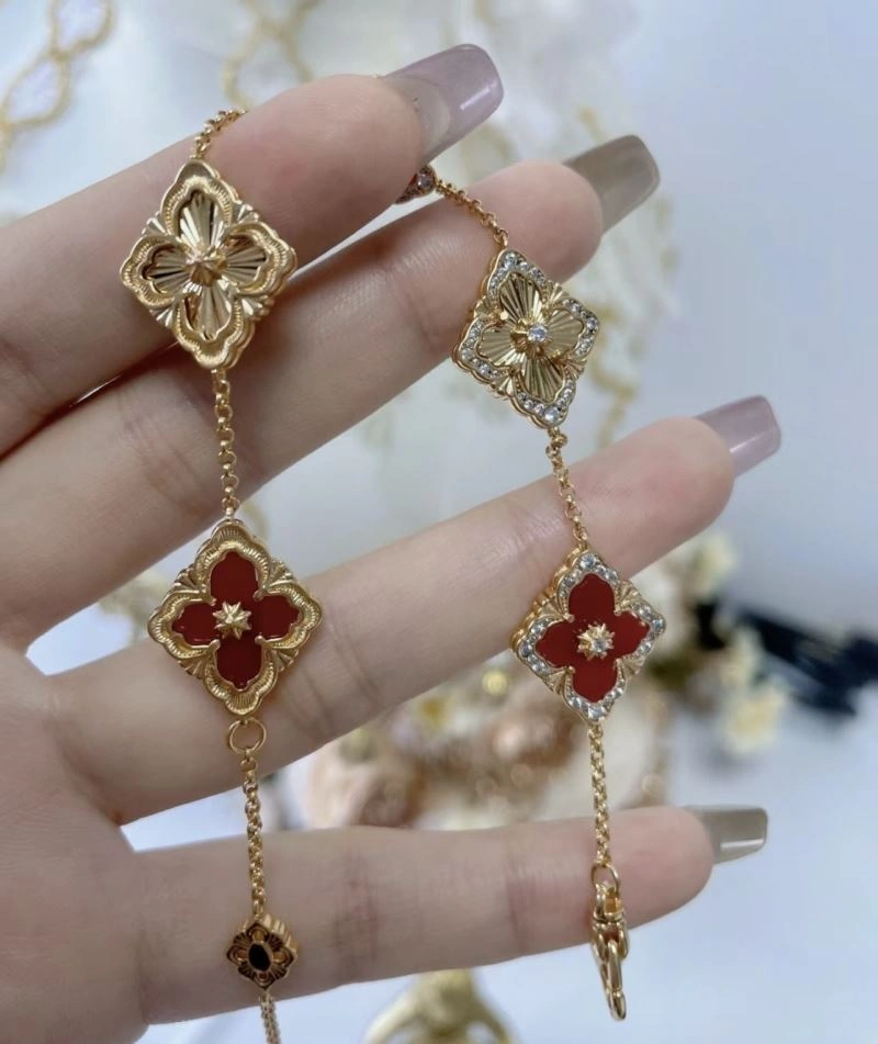 Cut-rate Vca Bracelets