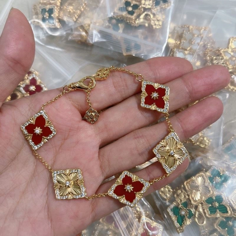 Cut-rate Vca Bracelets