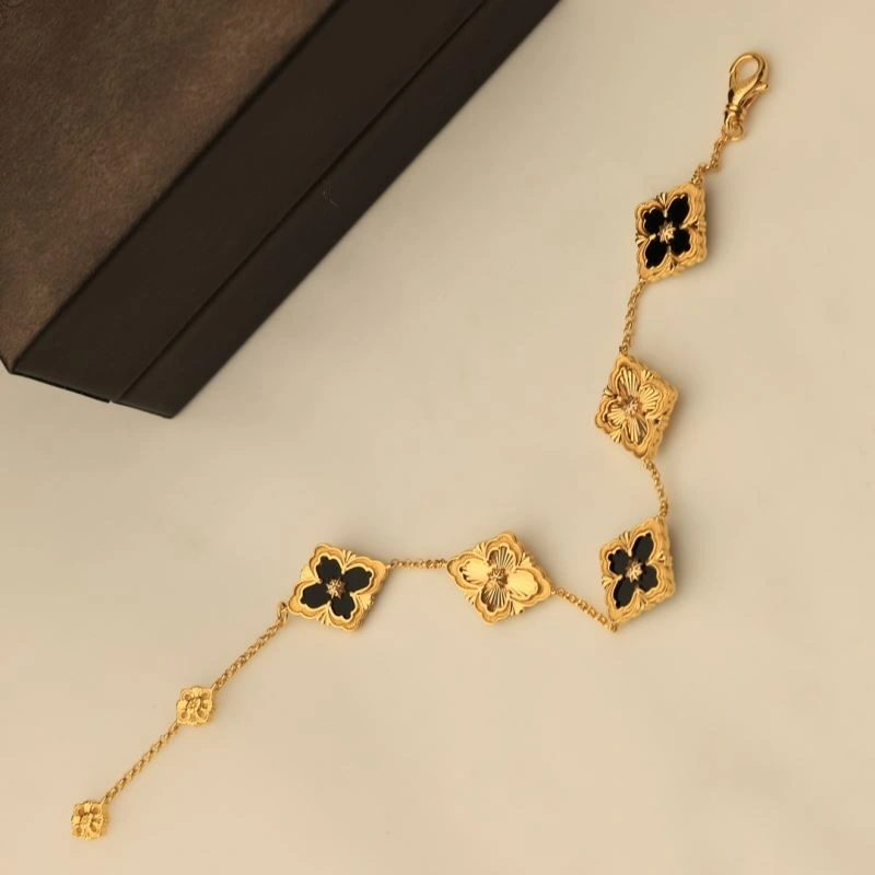 Brand-authenticated Vca Bracelets