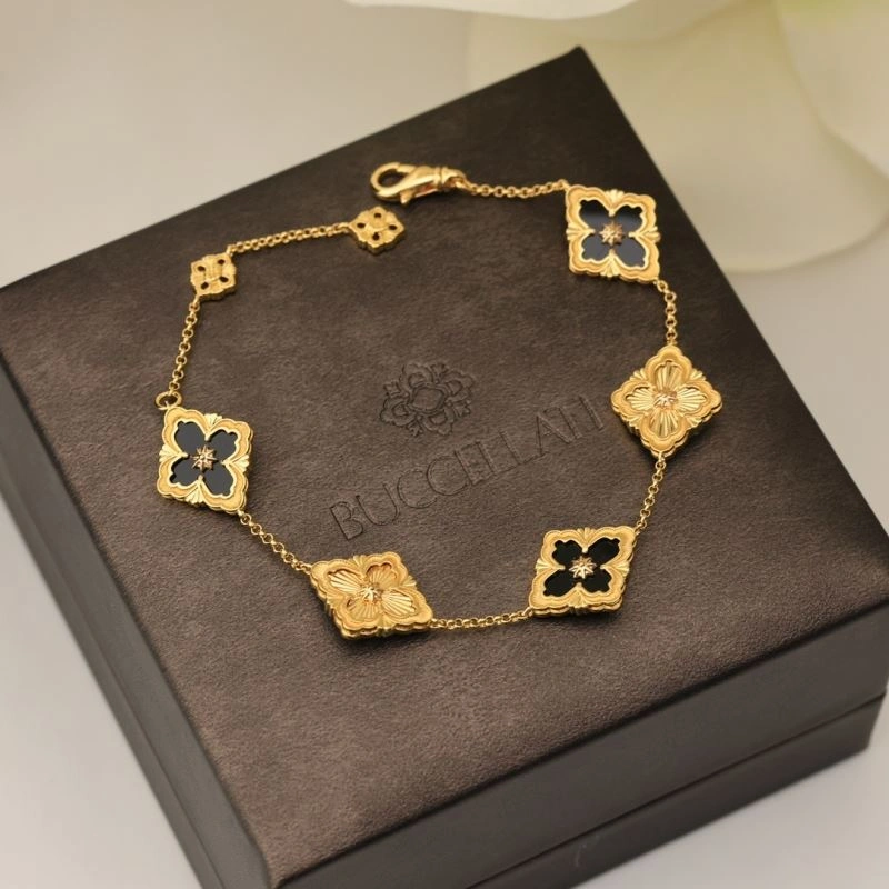 Brand-authenticated Vca Bracelets