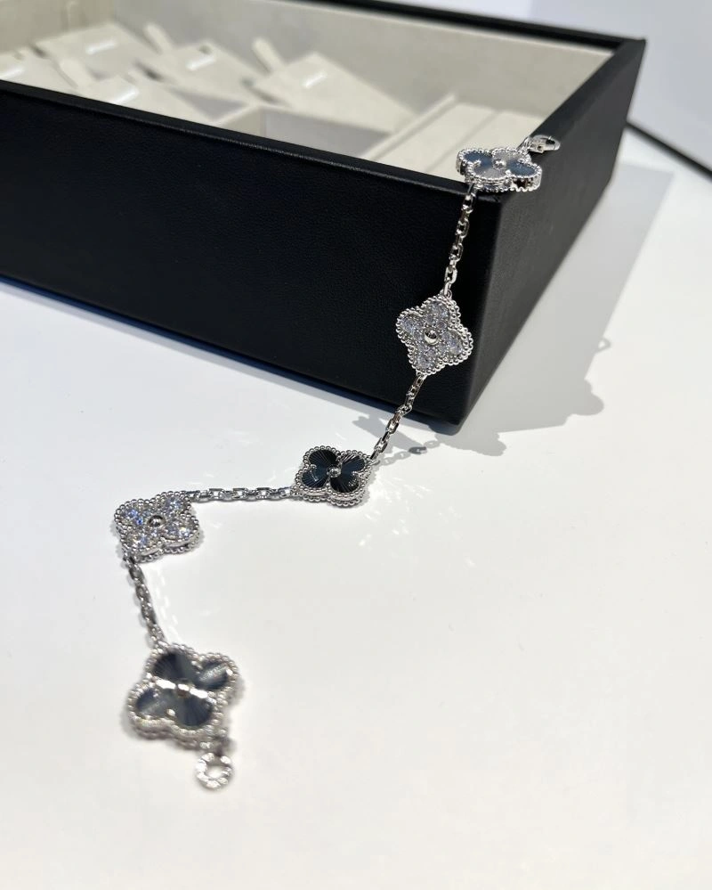 Inexpensive Vca Bracelets