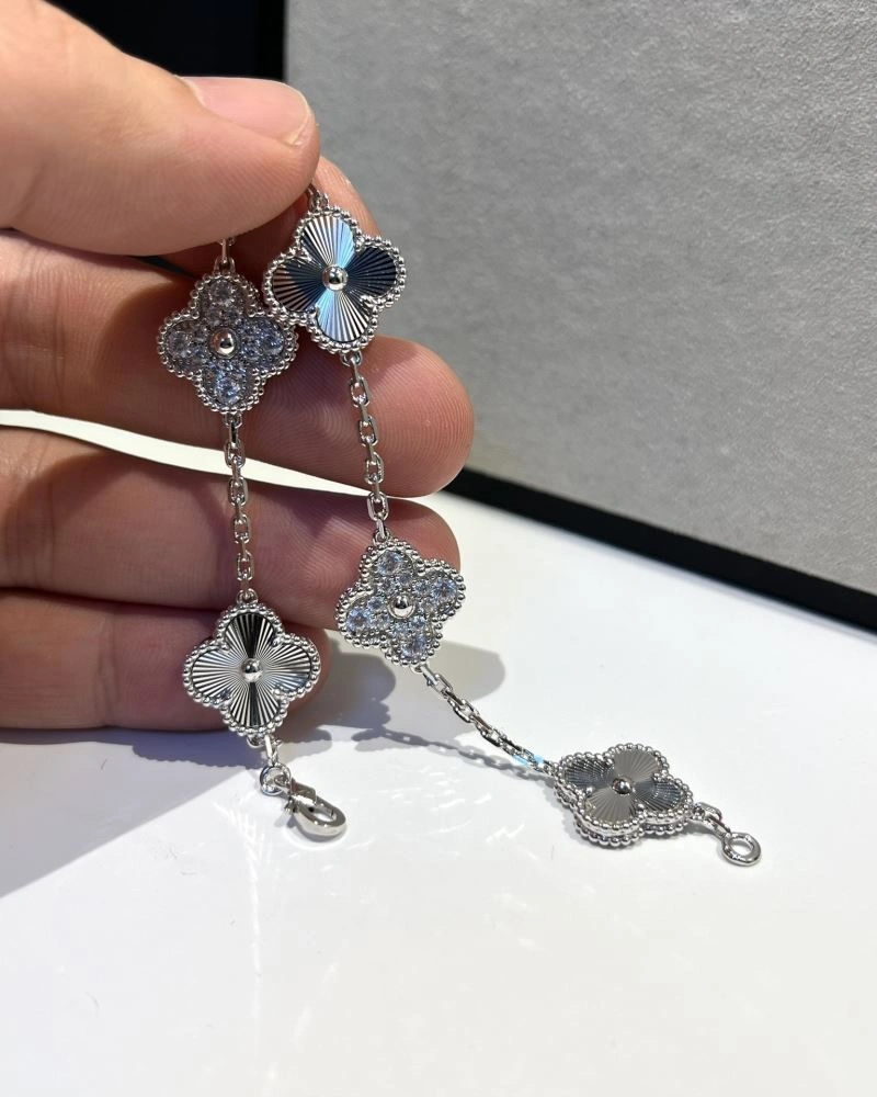 Inexpensive Vca Bracelets