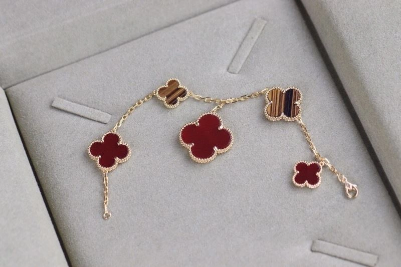 Mirror quality Vca Bracelets