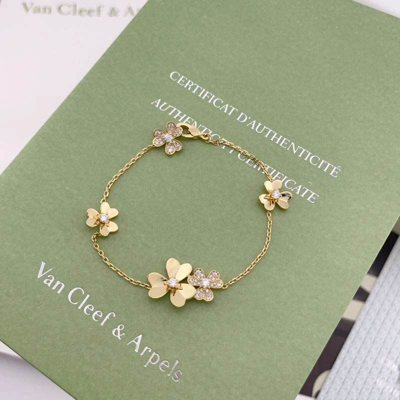 Brand-authenticated Vca Bracelets