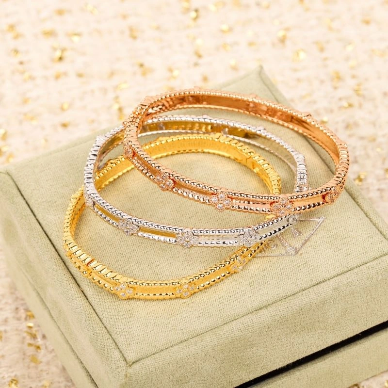High fidelity Vca Bracelets