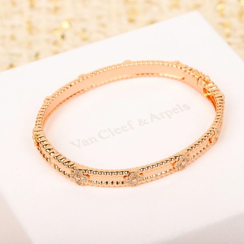 High fidelity Vca Bracelets