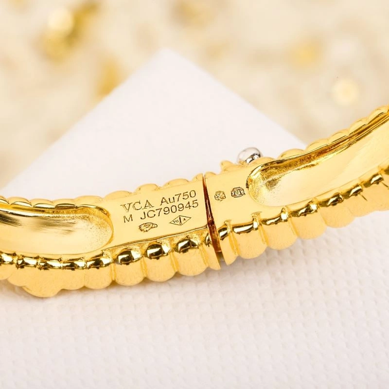 High fidelity Vca Bracelets