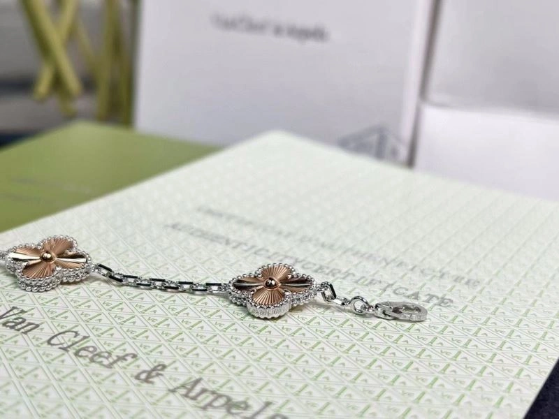 Mirror quality Vca Bracelets