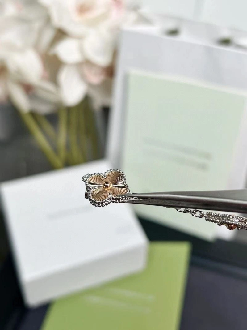 Mirror quality Vca Bracelets