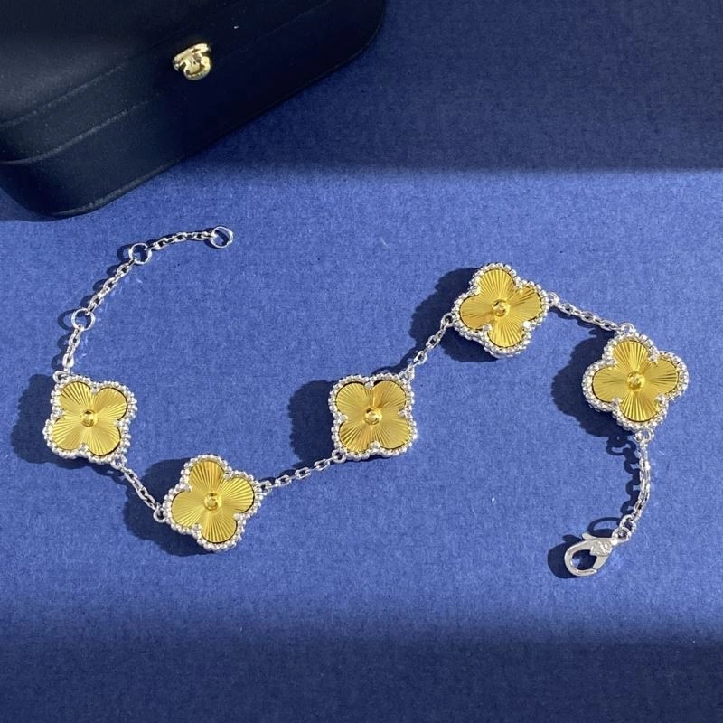 Inexpensive Vca Bracelets