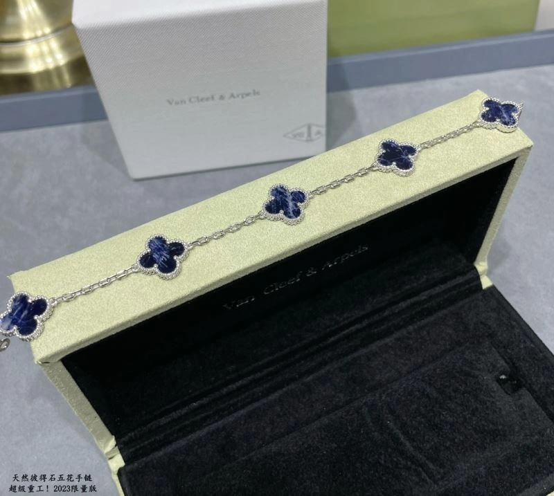 Top match Vca Bracelets