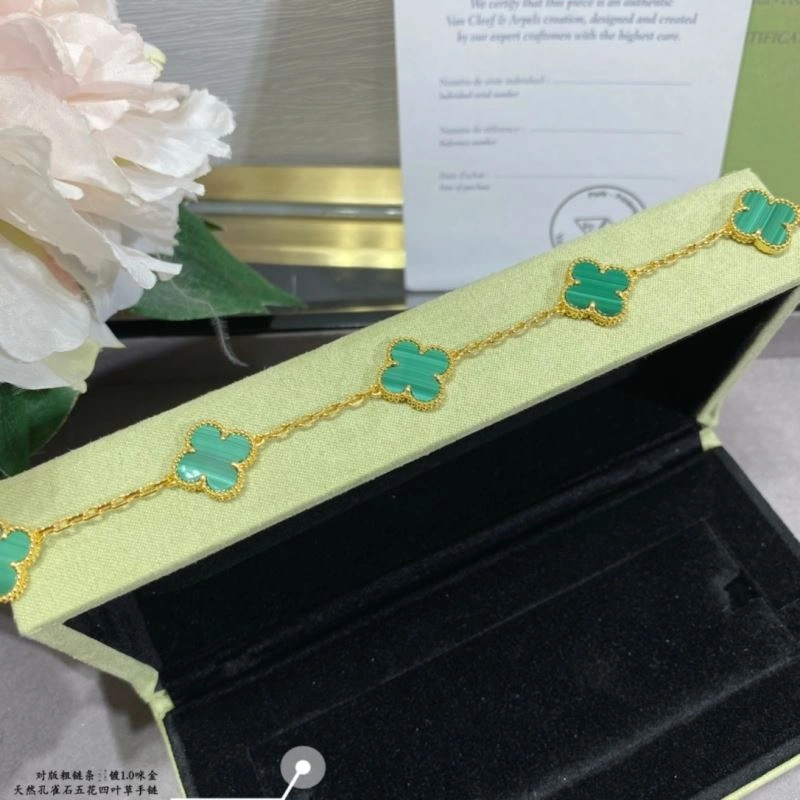 High fidelity Vca Bracelets