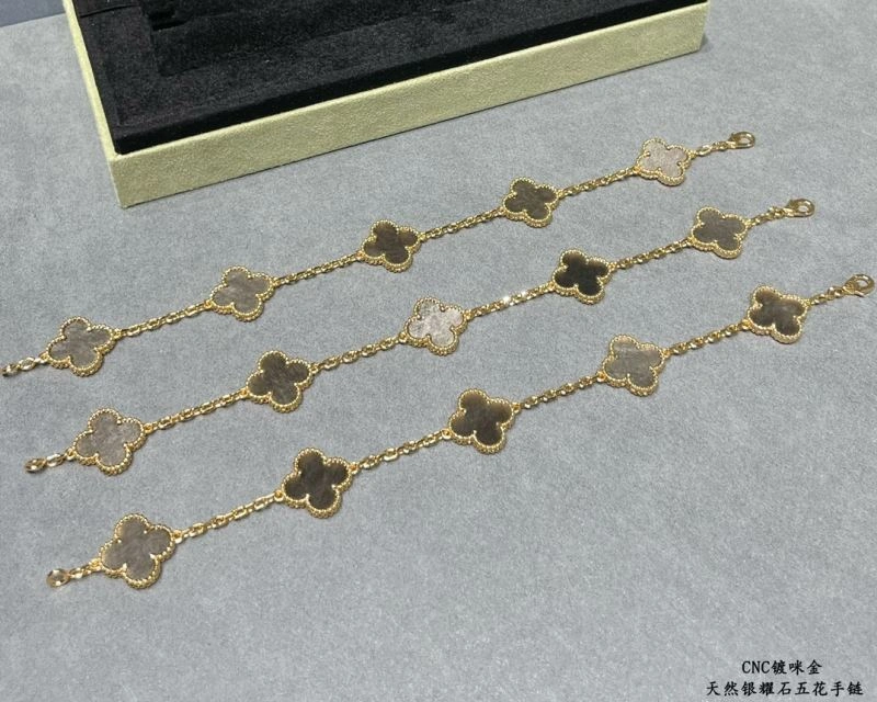 Top mirror Vca Bracelets