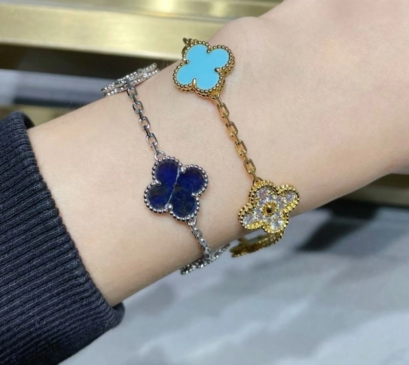 Precise copy Vca Bracelets