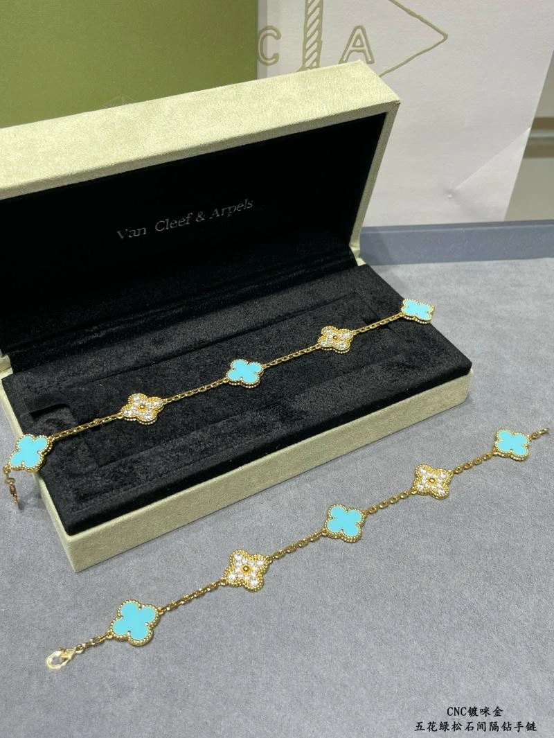 Precise copy Vca Bracelets