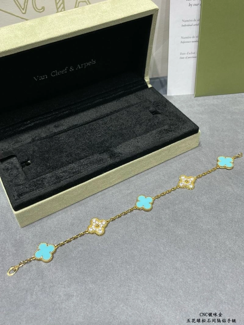 Precise copy Vca Bracelets