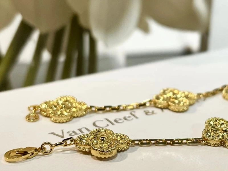 Brand-original Vca Bracelets
