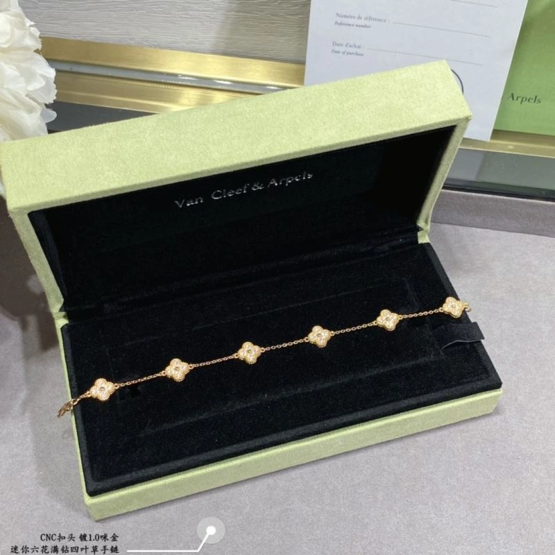 Top mirror Vca Bracelets