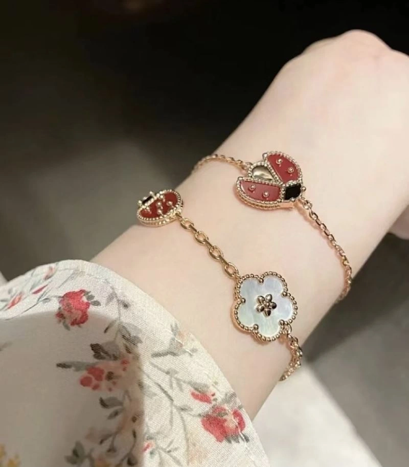 Brand-original Vca Bracelets