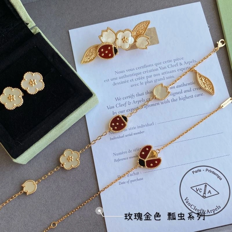 Brand-original Vca Bracelets
