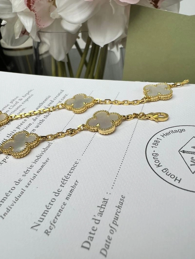 High fidelity Vca Bracelets