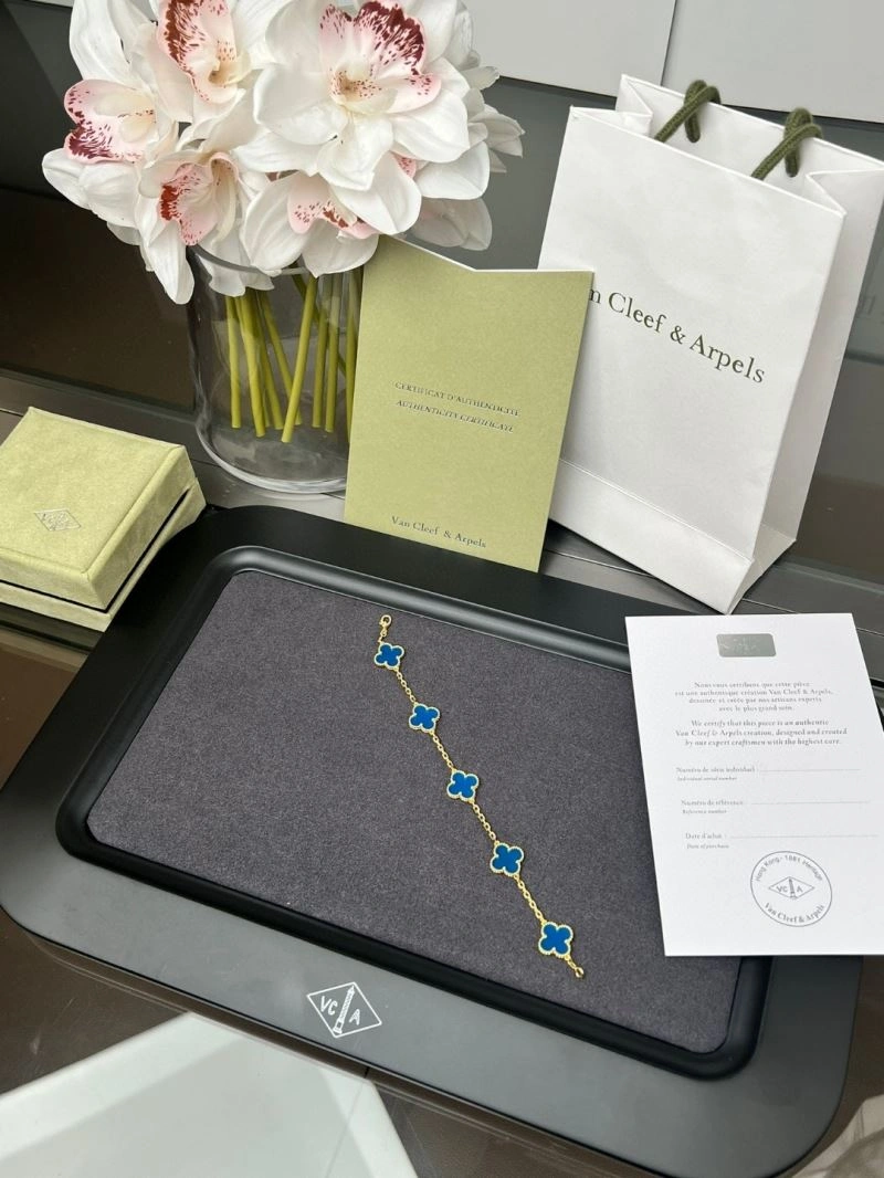 Precise copy Vca Bracelets