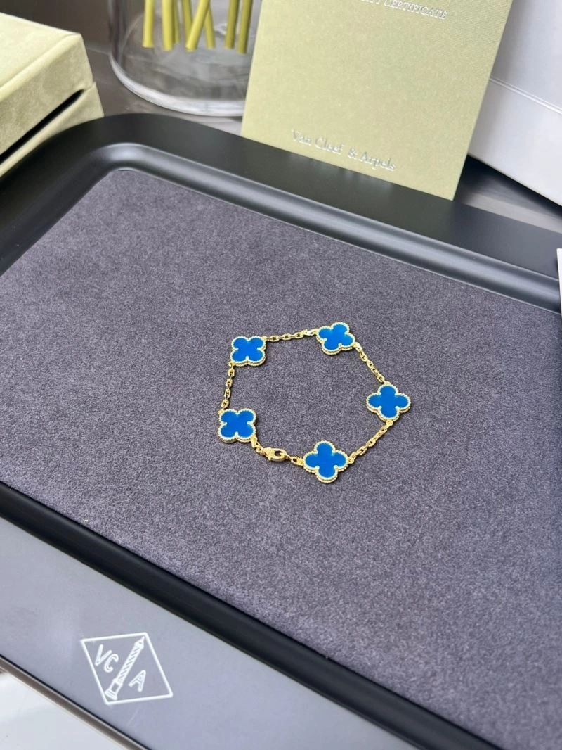 Precise copy Vca Bracelets