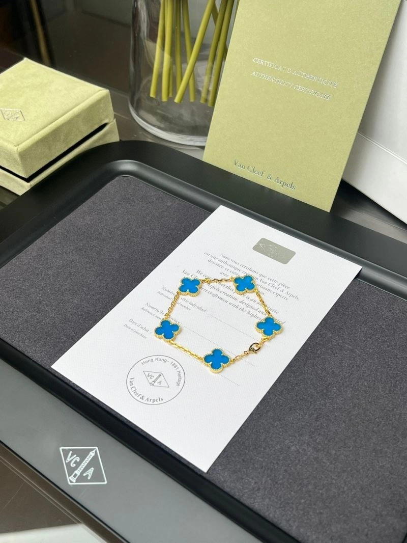 Precise copy Vca Bracelets