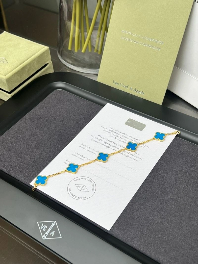 Precise copy Vca Bracelets