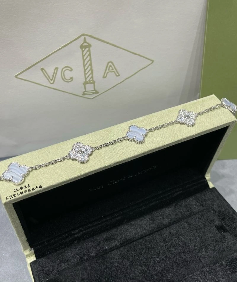 High fidelity Vca Bracelets