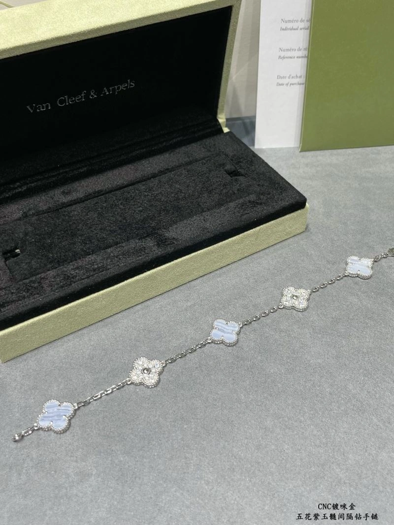 High fidelity Vca Bracelets
