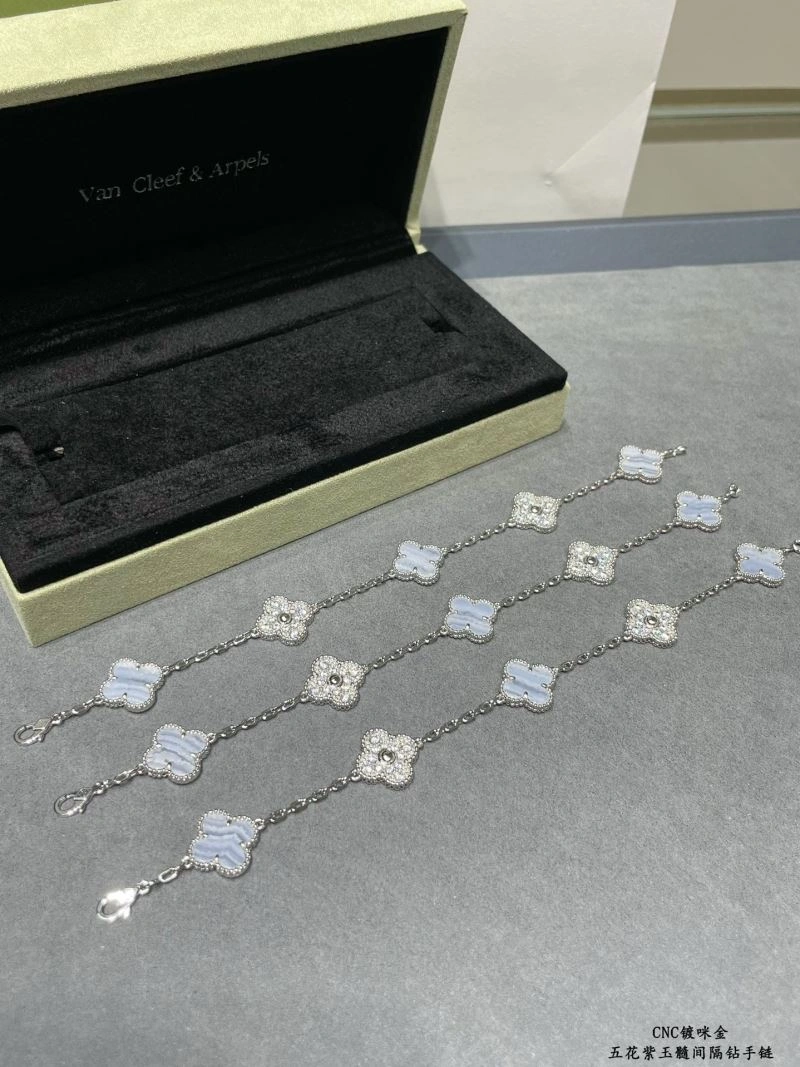 High fidelity Vca Bracelets