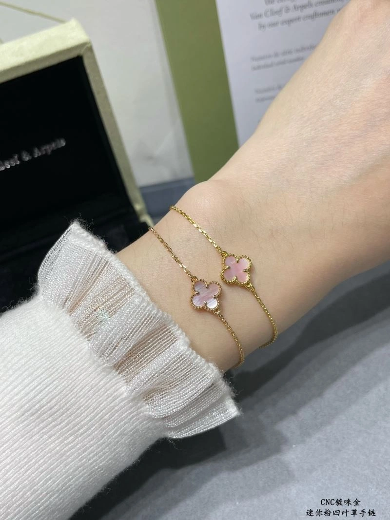 Vca Bracelets