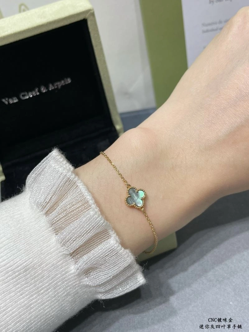Vca Bracelets