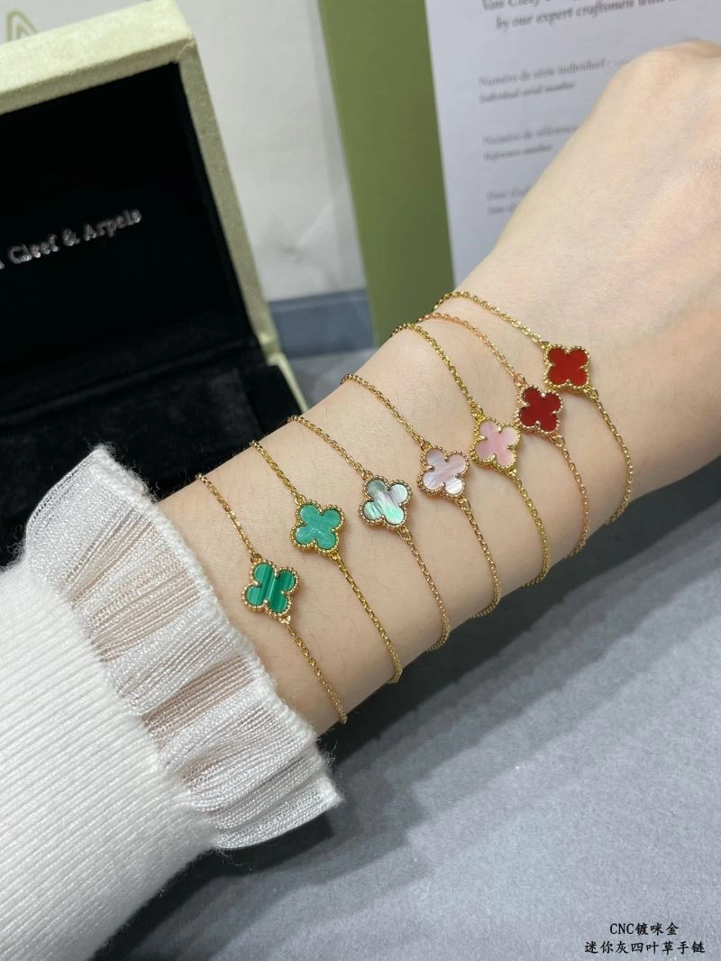 Mirror quality Vca Bracelets