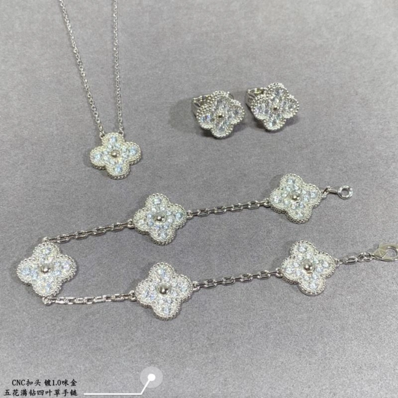 Top mirror Vca Bracelets