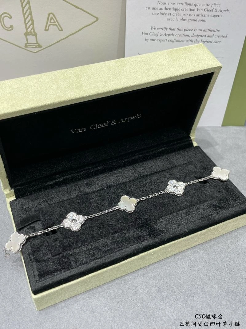 Mirror quality Vca Bracelets